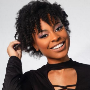 GADIS - Kisah Inspiratif Tania Speaks, Berawal dari Korban Bullying ...